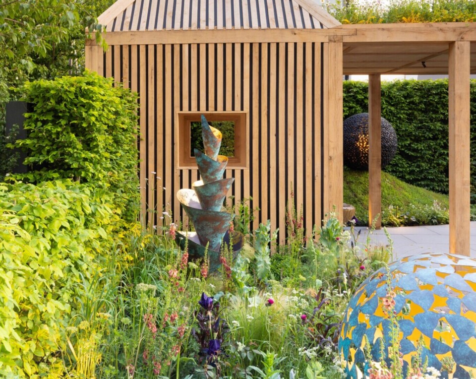 FLO, Nature Inspire Sculpture - David Harber UK