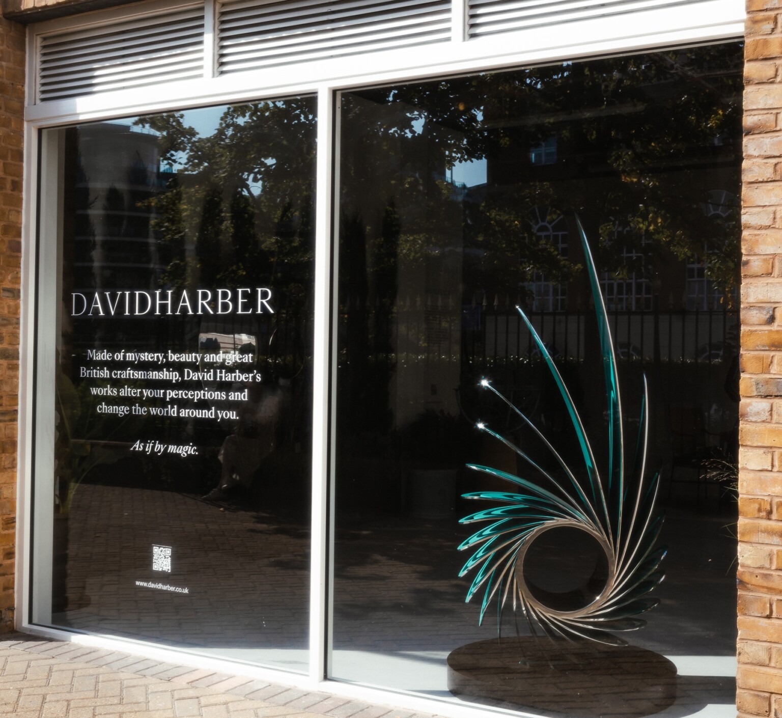 FLO, Nature Inspire Sculpture - David Harber UK