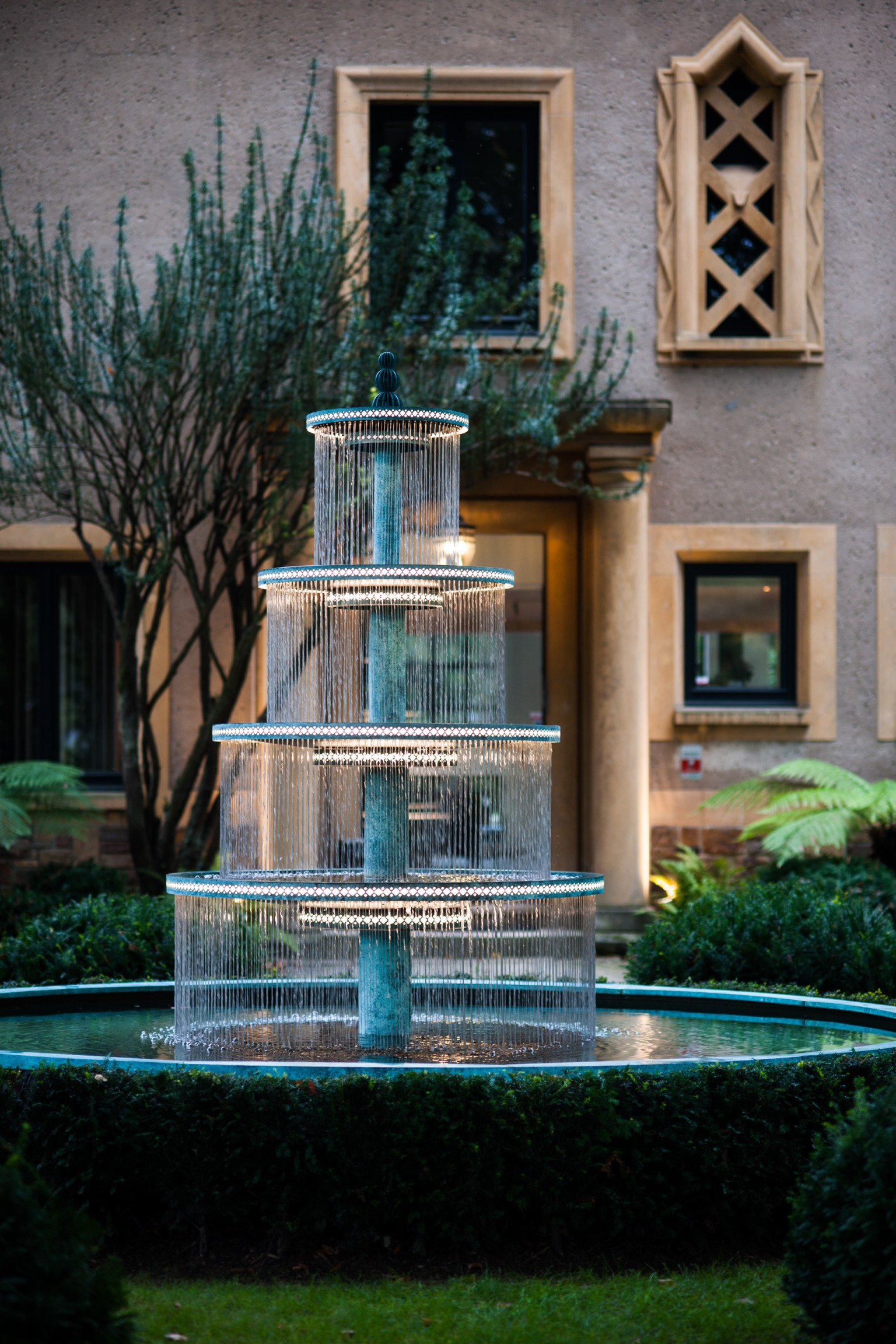 Contemporary Outdoor & Indoor Water Features - David Harber UK