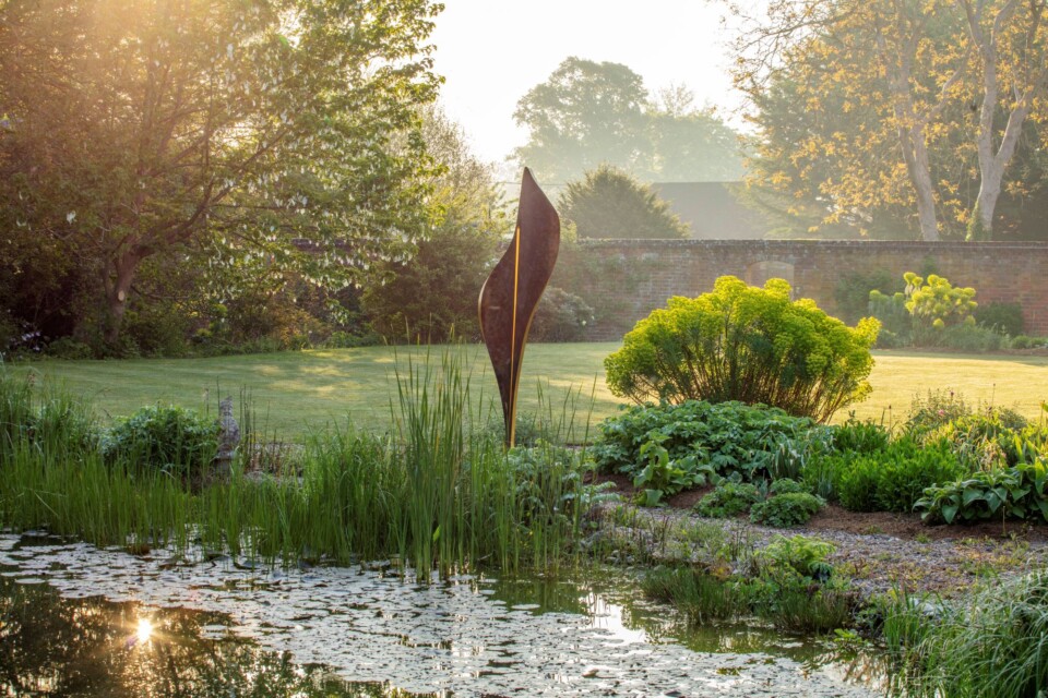 FLO, Nature Inspire Sculpture - David Harber UK