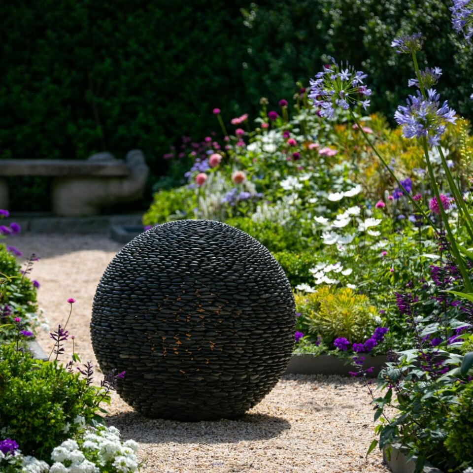 A Celebration of Art in the Garden - David Harber UK