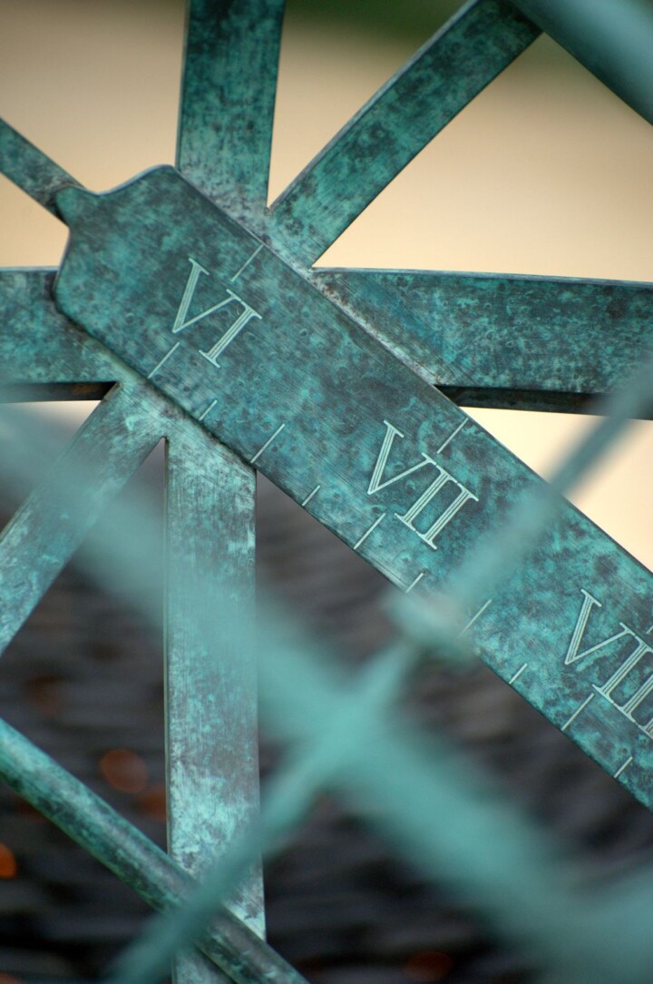 How To Set A Sundial: The Art of Ancient Timekeeping - David Harber UK