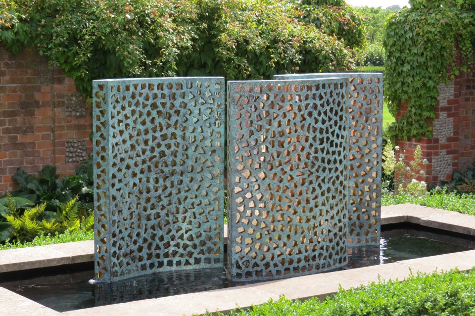 Stainless Steel Water Features - David Harber UK